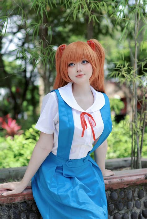 5 Potret Sherry Moey Yang Suaranya Bikin Nyaman