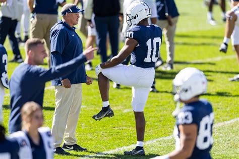Penn State Rb Nicholas Singletons Absence Vs Ucla Was A Last Minute Deal