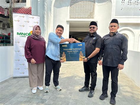 Mnc Land Dan Mnc Peduli Salurkan Hewan Kurban Sapi Ke Dkm Kantor Bpn