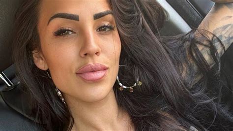 Elena Miras Meldet Sich Nach Make Love Fake Love Dreh