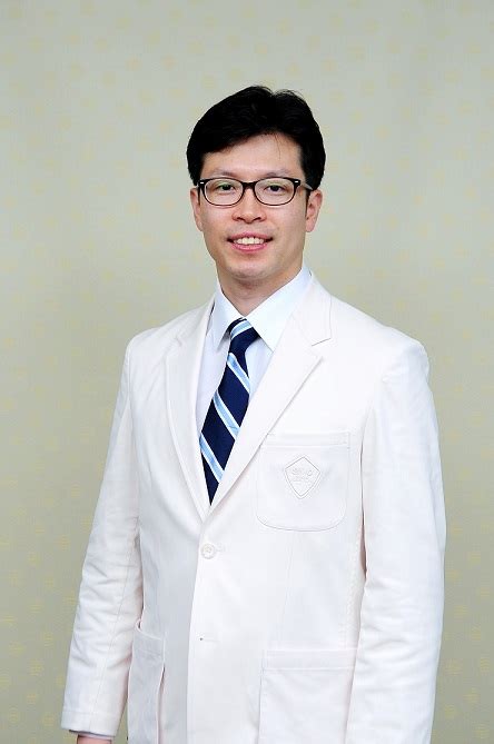 [동정] 삼성서울병원 한덕현 교수 유럽서 요관스텐트 라이브수술 시연