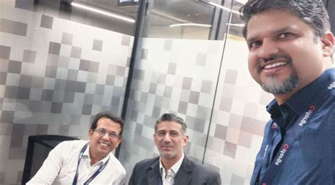 shriyash umberkar on linkedin it s always a pleasure to meet your college mates or motis as