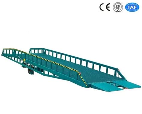 forklift loading ramp mobile yard ramp dock leveler container ramp