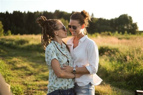 Mariette Hansson Har Förlovat Sig Med Isabelle Grönqvist