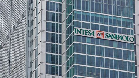 Intesa Sanpaolo Premia 14 Aziende Tra Milano E Varese