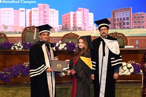 Rimsha Aslam On Linkedin Honored To Receive My Bachelors Degree Grateful For The Journey The