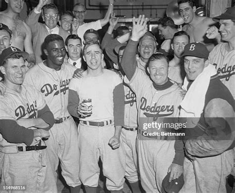 Dodgers Locker Room Photos And Premium High Res Pictures Getty Images