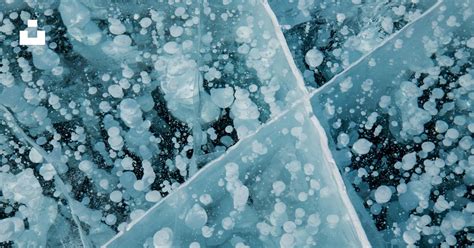 눈으로 덮인 얼음 블록 그룹 사진 Unsplash의 무료 자연 이미지