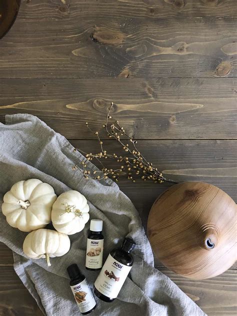 12 Of The Best Fall Essential Oil Blends For Your Diffuser
