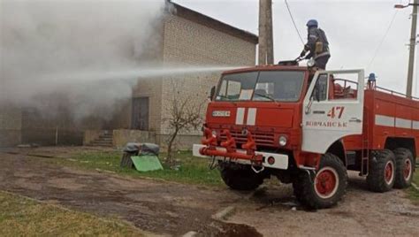 На Харківщині росіяни вдарили артилерією по філії Вовчанського ліцею Кадри з місця Читайте на