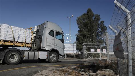Aid Trickles Into Gaza As Israel Eases Two Month Blockade The New