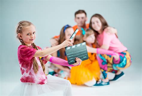 فواید تئاتر درمانی در تقویت اعتماد به نفس در کودکان