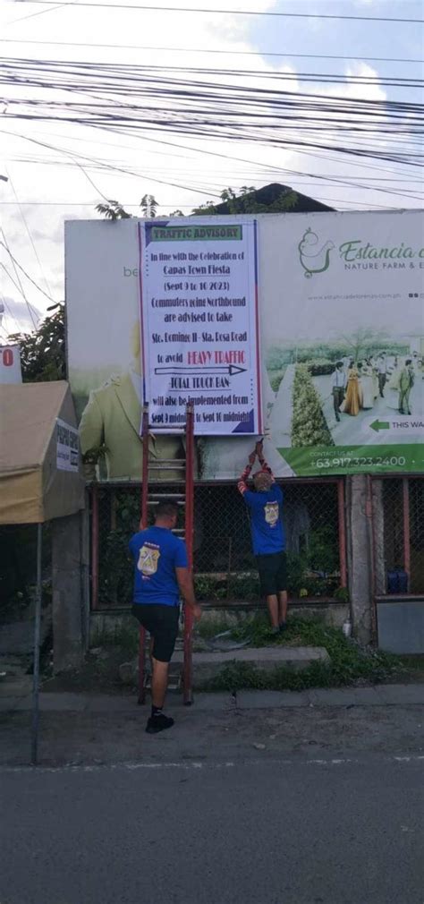 installation of traffic re routing advisory tarpaulins