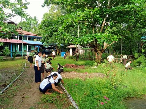 ရမ်းဗြဲမြို့၌ မြို့ပေါ်ရပ်ကွက်ရှိ ဘုန်းတော်ကြီးကျောင်း ဝန်းကျင်သန့်ရှင