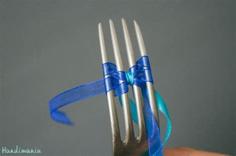 Create Your Own Tiny Bow With These Easy Steps