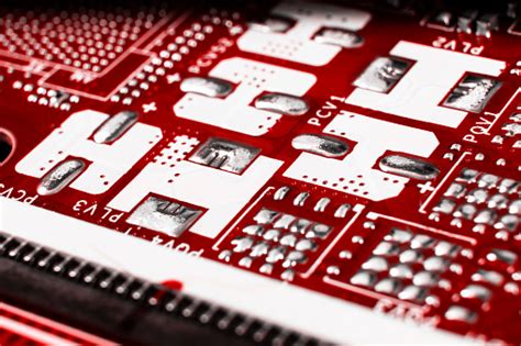 저항마이크로칩 및 전자 부품이 있는 회로 기판의 매크로 샷 컴퓨터 하드웨어 기술 통합 통신 프로세서 정보 공학 반도체 Pcb 근접 촬영 Cpu에 대한 스톡 사진 및 기타