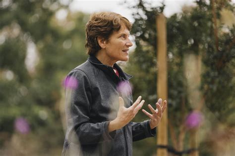 Carolyn Bertozzi Nobel Per La Chimica 2022 è Donna E Lesbica La Sua