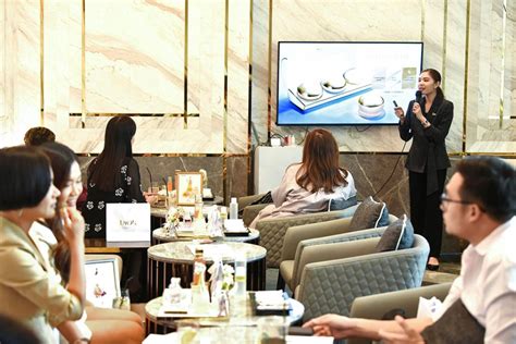 ผู้หญิง คิง เพาเวอร์ จับมือ เอสซี แอสเสท ดิออร์ จัดกิจกรรมชวนสัมผัสประสบการณ์แห่งความงาม