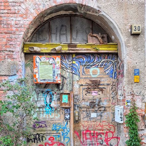 The Best Graffiti Doors In Berlin Doors Glorious Doors