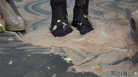 C124 Lisa Fills Charlottes Tights Mostwam