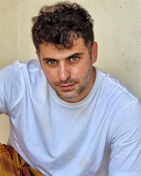 صحبت های کلیشه ای و جنجالی علی ضیا با دبیر ستاد امر به معروف بر آنتن