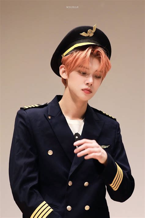 더쿠 투바투 연준 작년 주황머리 팬싸의 축복