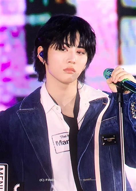 오늘자 메가콘에서 열심히 개수작 부린 남자 아이돌 팬플러스 커뮤니티