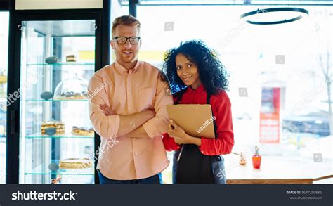 executor Snímků stock fotografií a vektorů Shutterstock