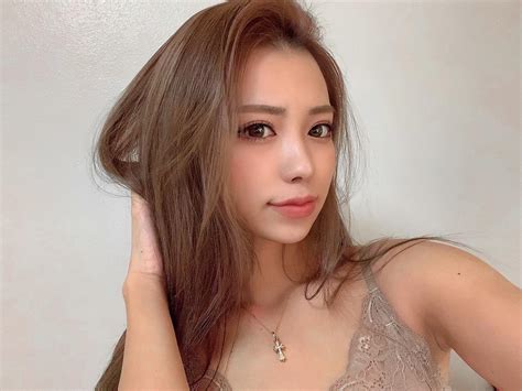 Ryona🌺 ちょっと肌が白くなりました🤫 Selfie Makeup Instagram