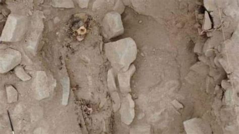 Archaeologists In Peru Find Year Old Mummy In Lima See Pics