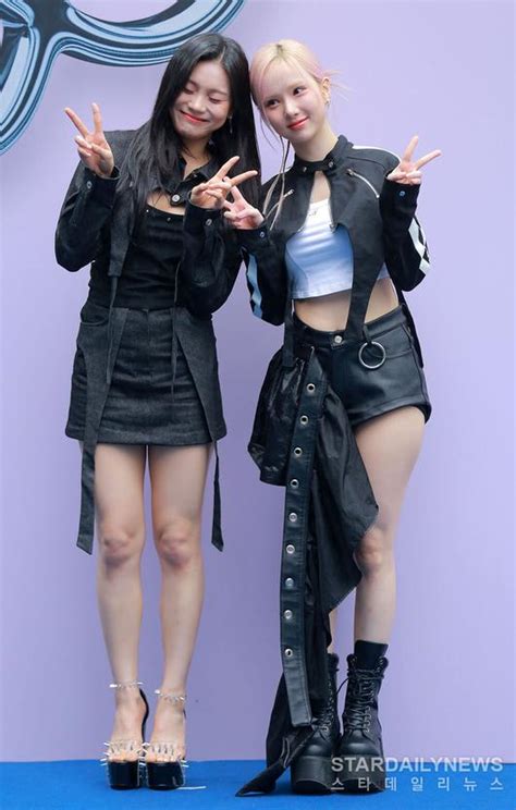 [s포토] 비비지 엄지 은하 비오니까 신나 2025 Ss 서울패션위크 Zum 뉴스