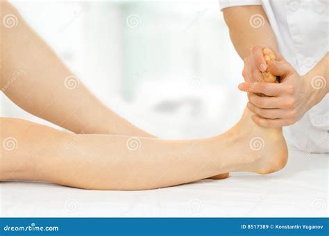 Massaggio Immagine Stock Immagine Di Trattamento Soddisfazione 8517389