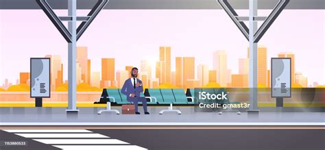 사업가 앉아 현대 버스 정류장 아프리카계 미국인 비즈니스 남자 여행 가방 대기 대 중 교통 공항 역 도시 풍경 배경 평면 수평 전체 길이 간판에 대한 스톡 벡터 아트 및