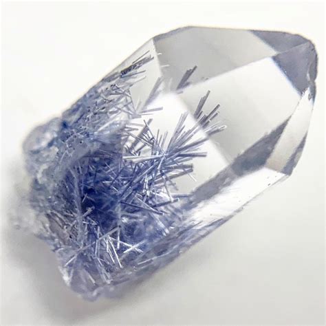 Dumortierite Quartz Properties Formation Uses Locations Geology