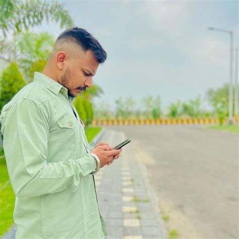 Akashdeep Jaiswal Converting Business Into Brands Young Tech