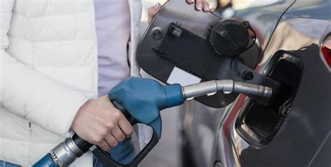 5 Tips Berkendara Hemat Bbm Anti Boros Blog Get And Ride