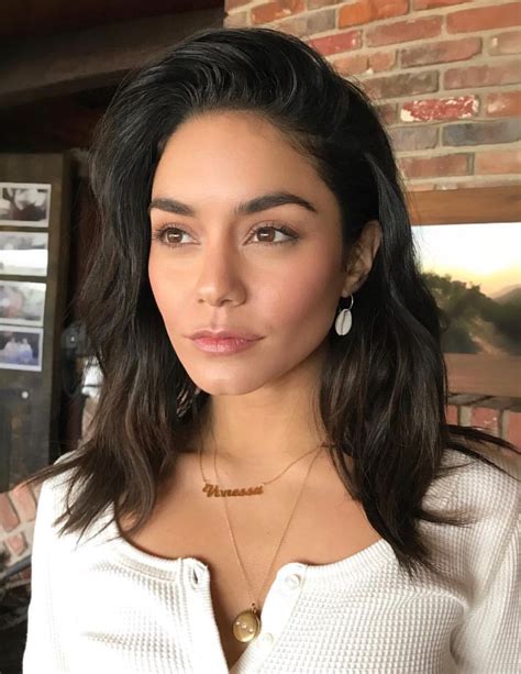 Vanessa Hudgens Makeup