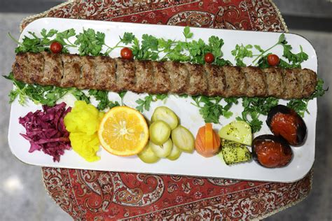 کباب لقمه رستوران نقش جهان