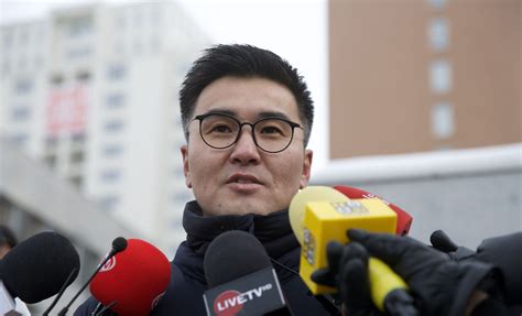 УИХ ын гишүүн Ч Лодойсамбуу сэтгүүлч Н Өнөрцэцэгийн шүүх хуралд