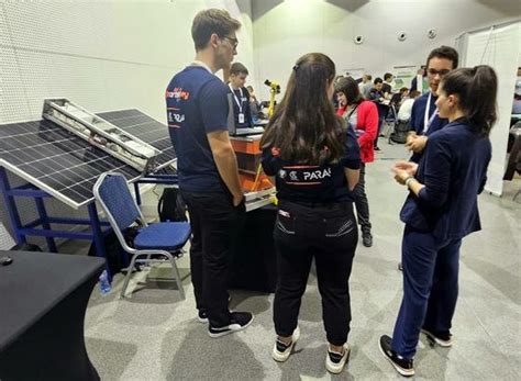 Роботът за почистване на соларни панели на Roboclub Bg е големият победител във втория сезон на