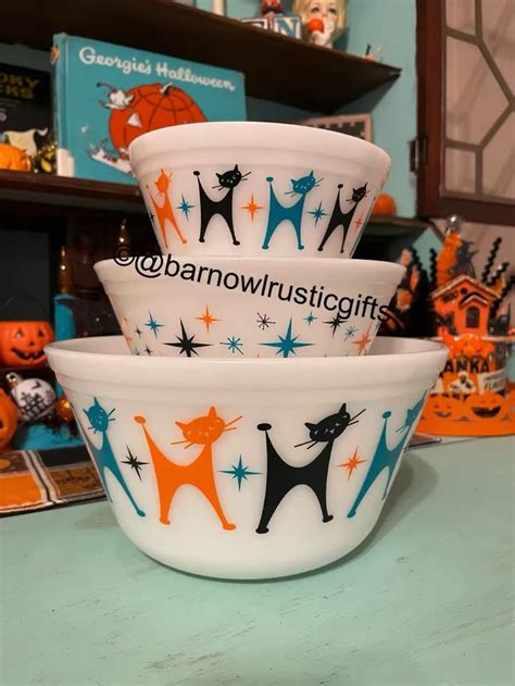 Custom Atomic Cats Bowl Set With Vinyl Decals Pyrex Inspired