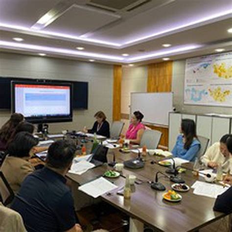 Эрүүл мэндийн байгууллагыг магадлан итгэмжлэх Эрүүл мэндийн хөгжлийн төв