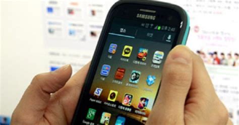 스마트폰 사용자 77 별 이유없이 자주 확인