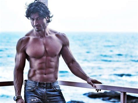 Vidyut Jamwal Wallpapers Top Free Vidyut Jamwal Backgrounds Wallpaperaccess