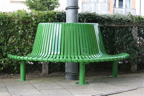 Tree Seats · David Ogilvie Engineering · Street Park And Memorial Furniture