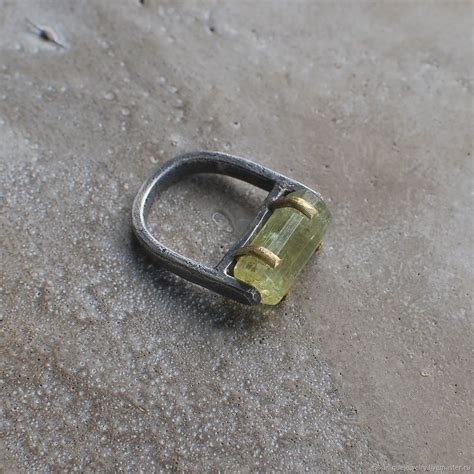 Кольцо с бериллом серебро и латунь в интернет магазине на Ярмарке Мастеров Кольца М