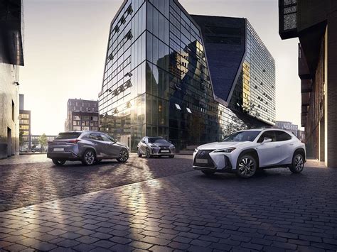 Compare Models Lexus India