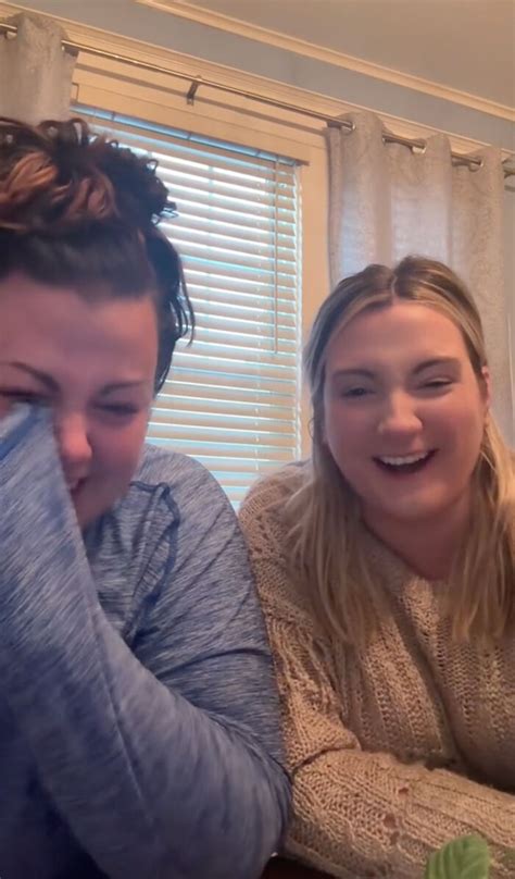 Sisters Hilarious Confessions To Late Mom Win The Internet Bored Panda