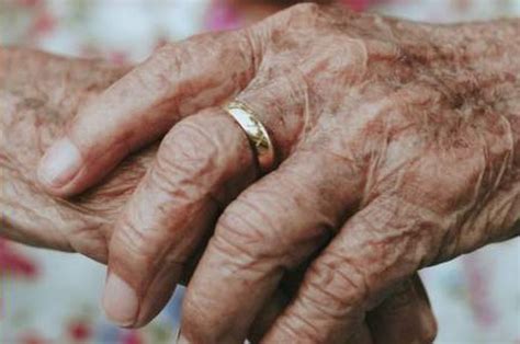 GAIRAH Bercinta Tak Kalah Dari Pemuda Gadis 35 Tahun Ceritakan Malam