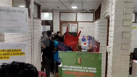 জুলাই শহীদ স্মৃতি ফাউন্ডেশনের অফিসে ভাঙচুর